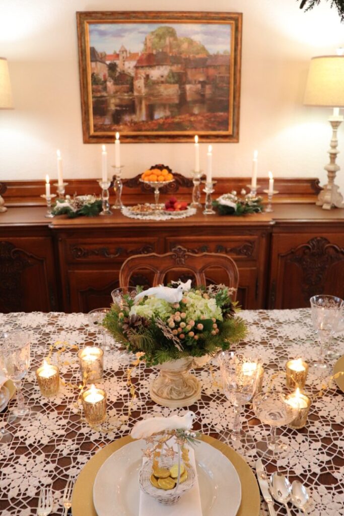 Victorian 12th Night Celebration - Decor To Adore