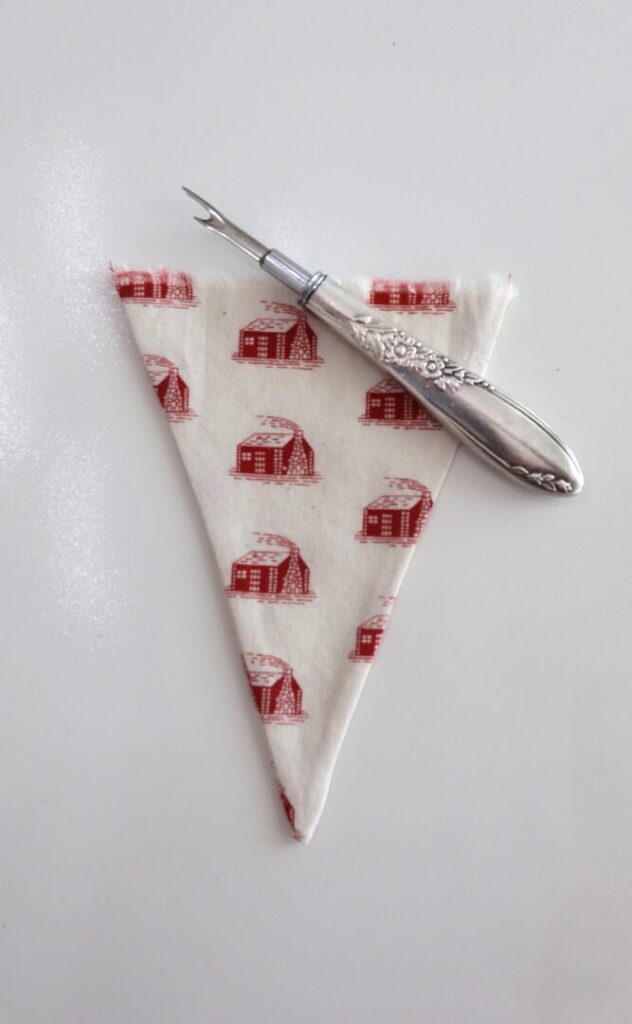 A Patriotic Pennant From Fabric Scraps - Decor To Adore